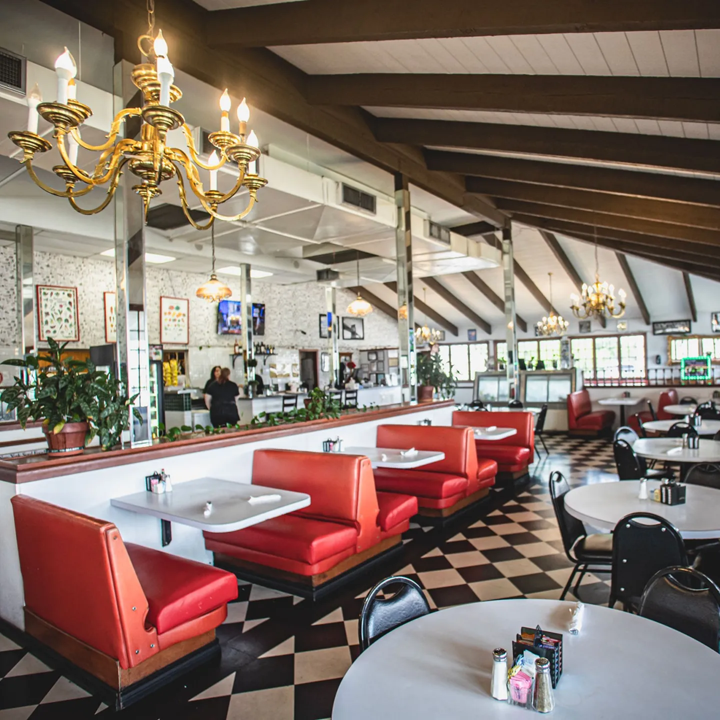 Best Diner in Houston, TX | Victor's Deli & Restaurant | Diner ...